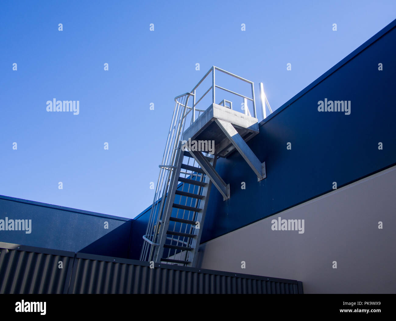 Safety cage ladder hi-res stock photography and images - Alamy