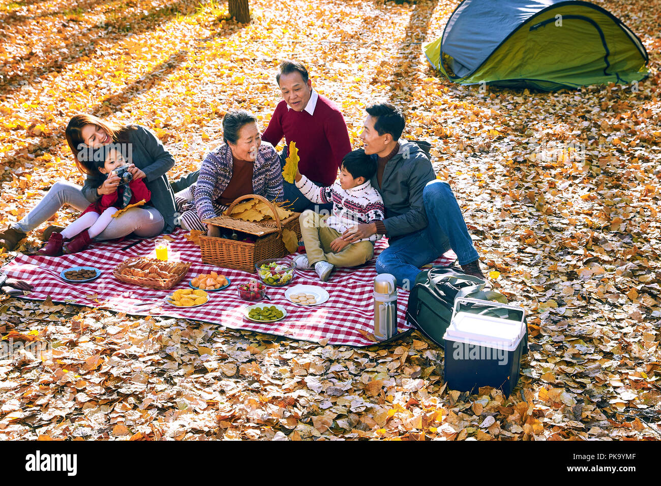 Tent family happy senior children hi-res stock photography and images ...