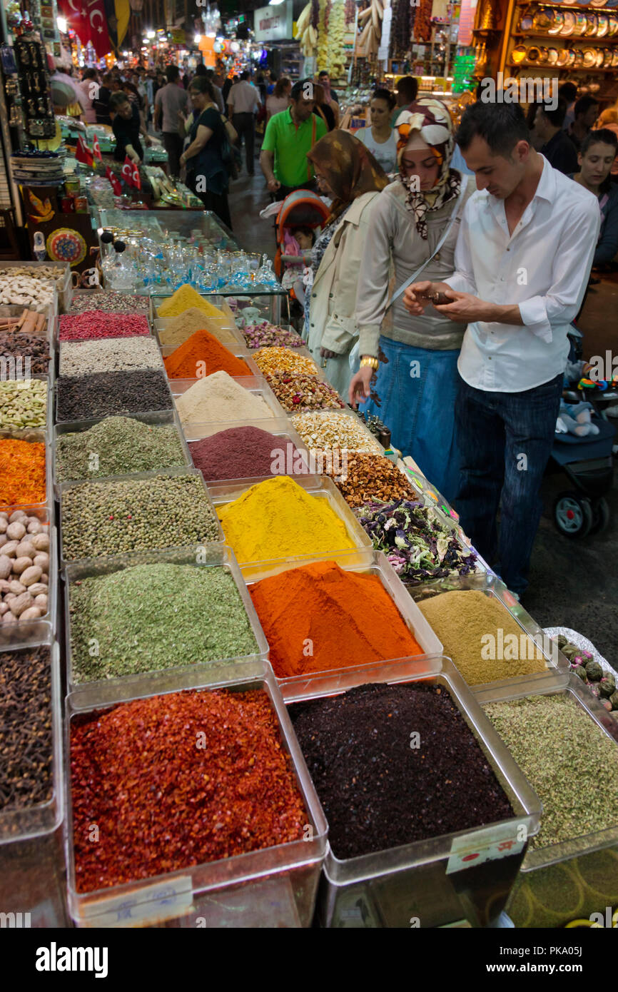 Spice bazaar istanbul hi-res stock photography and images - Alamy