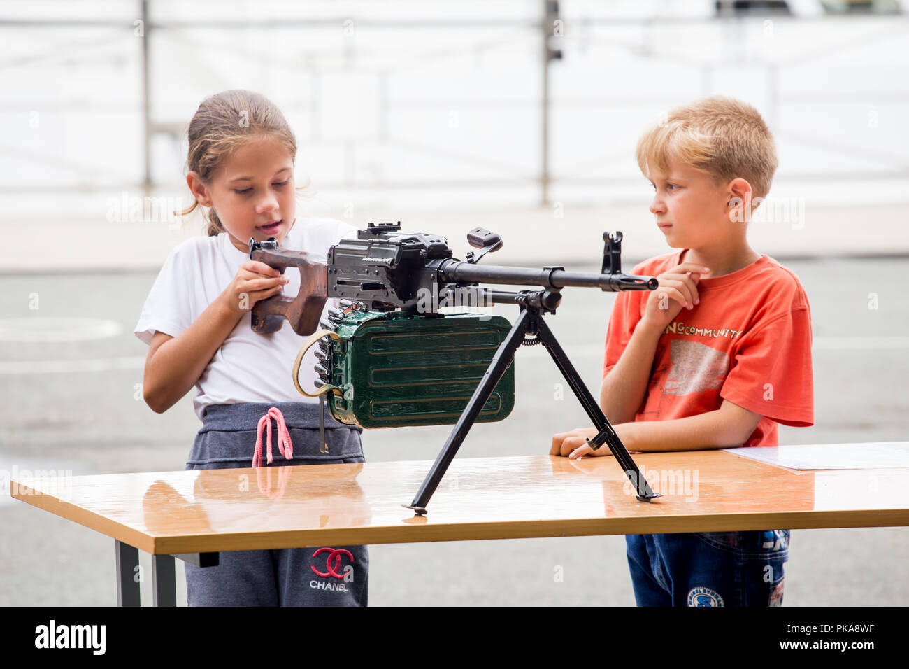 Pkm machine gun hi-res stock photography and images - Alamy