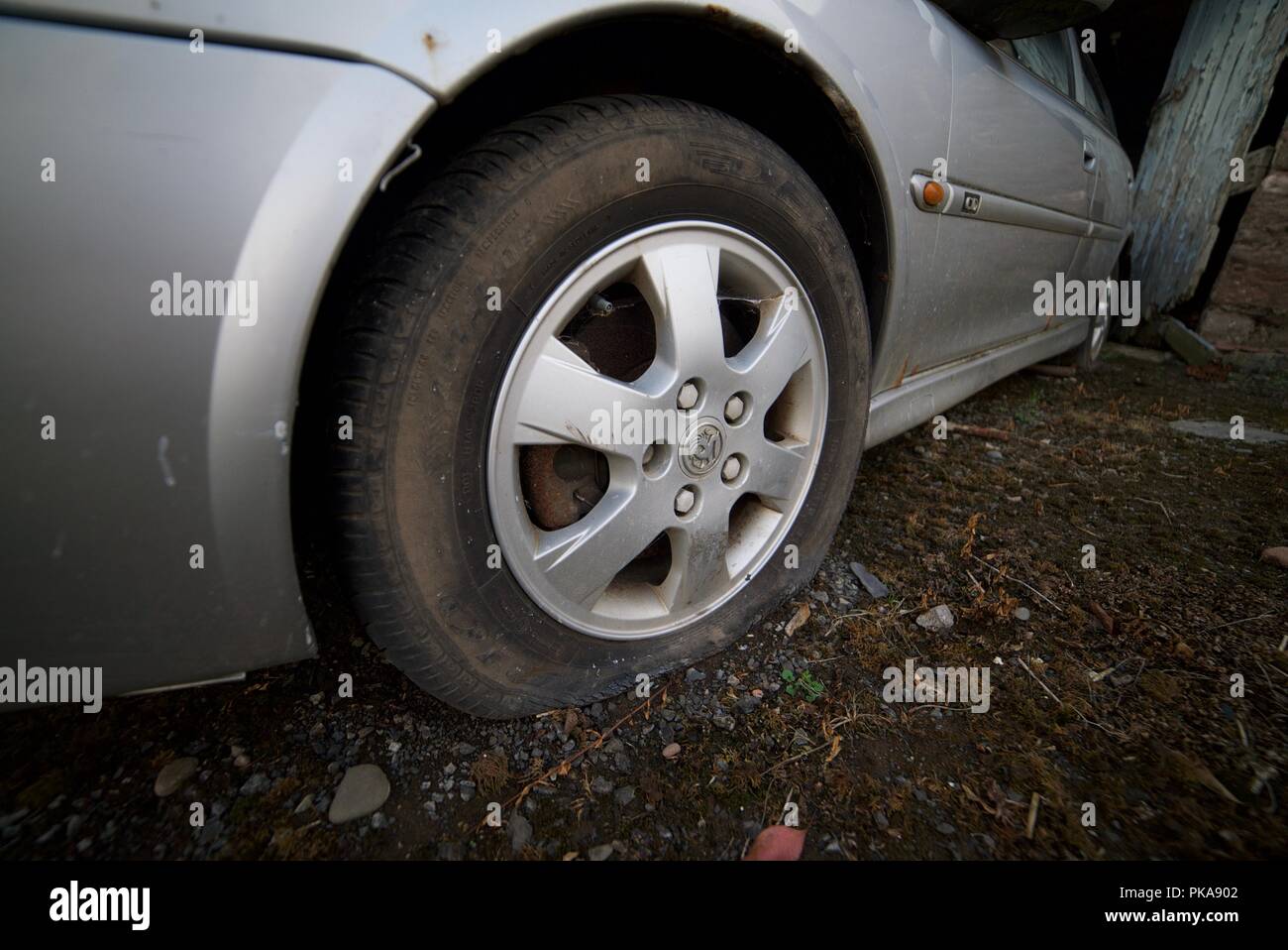 Tyre deflation hi-res stock photography and images - Alamy