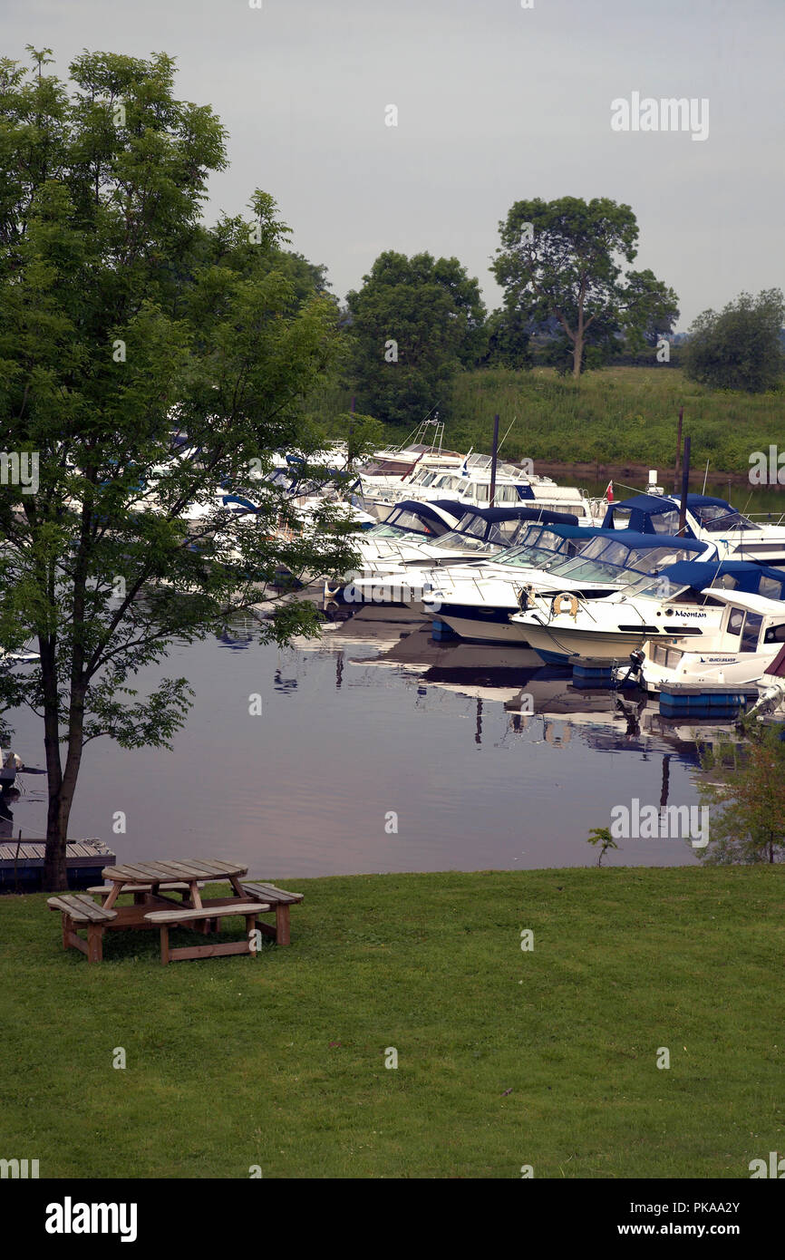 Boats at Naburn Marina on a sunny day in York, England Stock Photo - Alamy