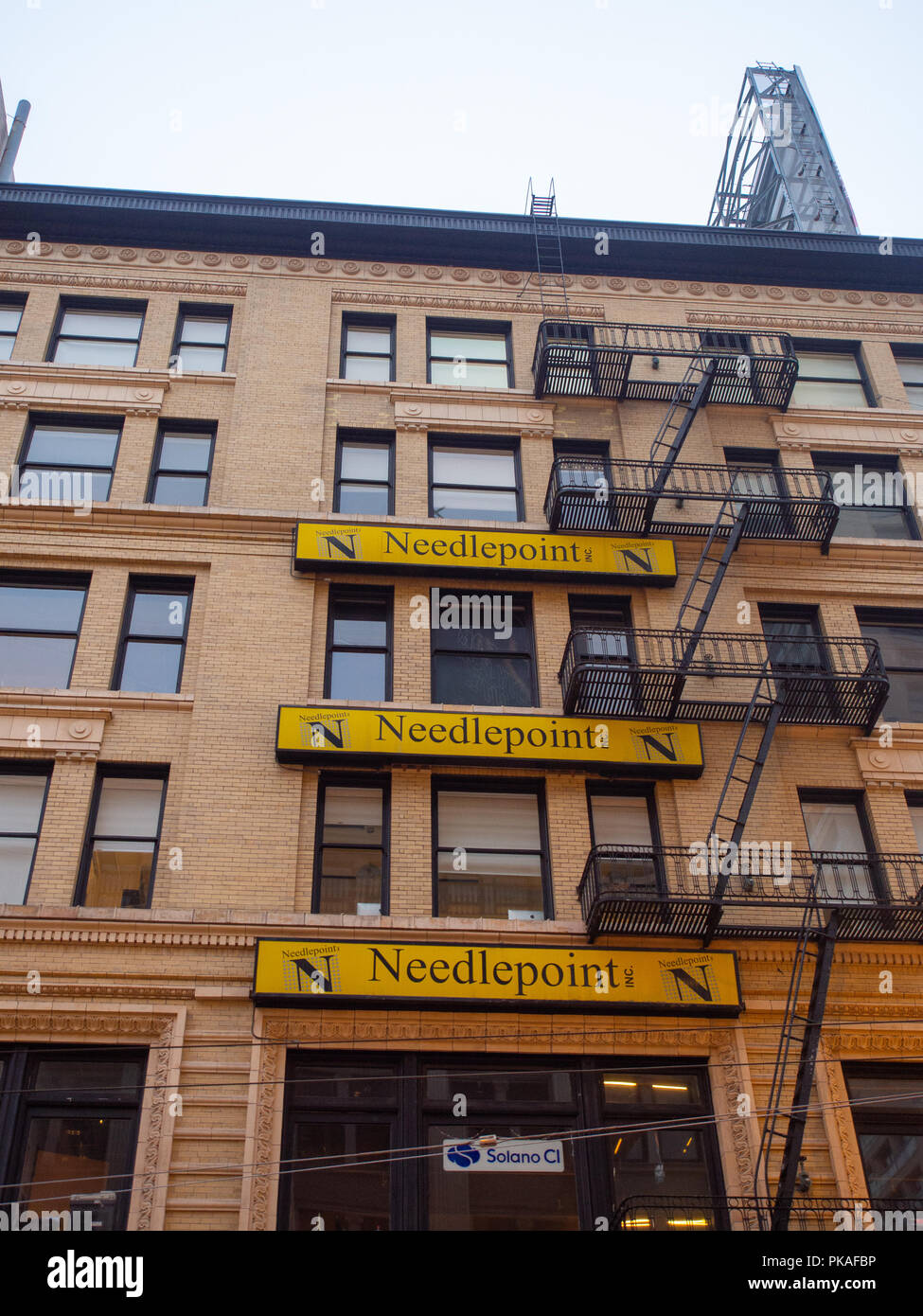 San francisco building fire escape hi-res stock photography and images ...