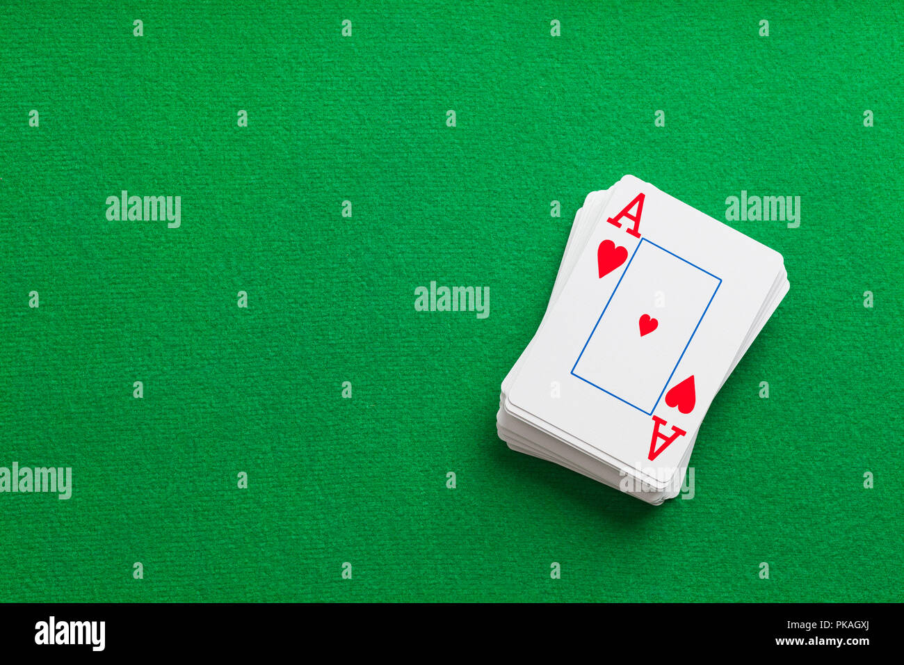 Playing cards spread out hi-res stock photography and images - Alamy