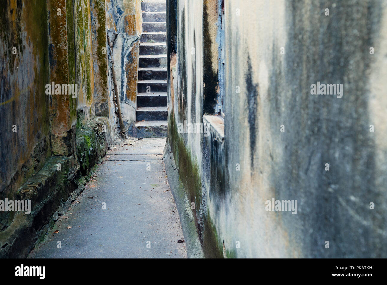 Stairs and narrow street, dangerous back alley Stock Photo - Alamy