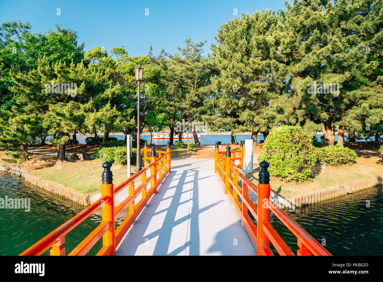 Ohori park, trees and bridge in Fukuoka, Japan Stock Photo - Alamy
