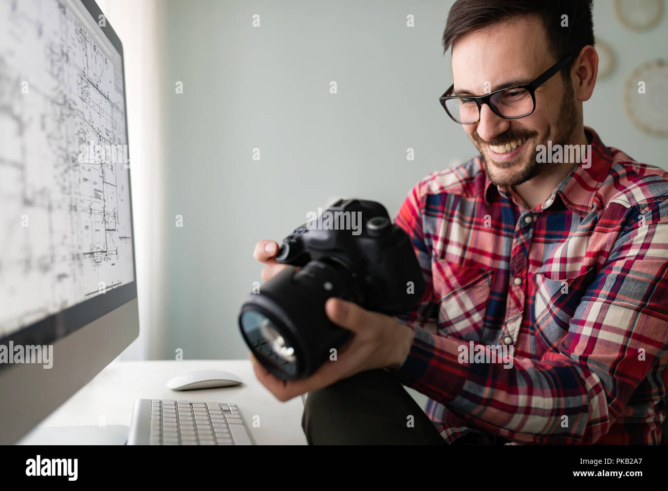 Computer graphics designer hi-res stock photography and images - Alamy