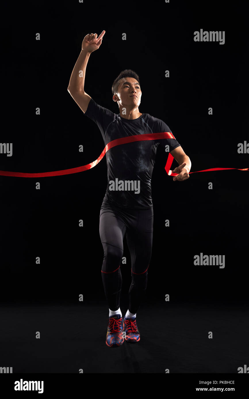 Finish line running hi-res stock photography and images - Alamy