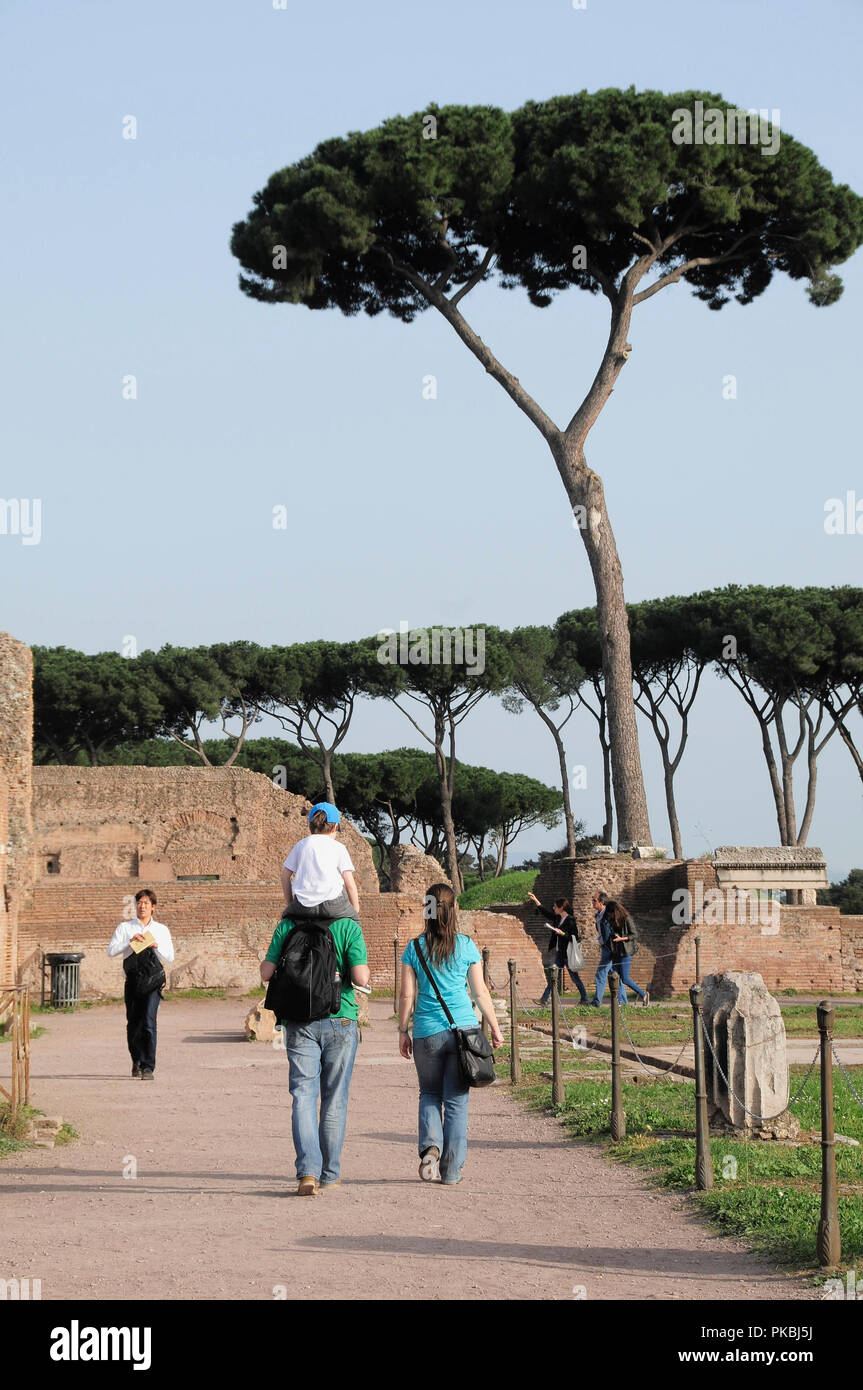 Paths through ruins ancient hi-res stock photography and images - Alamy