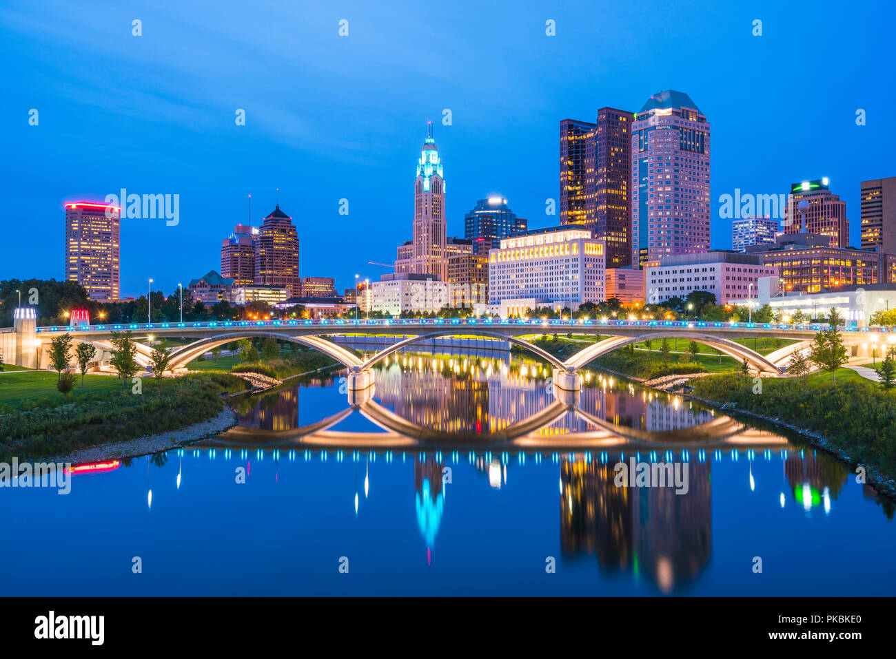 columbus,ohio,usa. 9-11-17: beautiful columbus skyline at night Stock ...