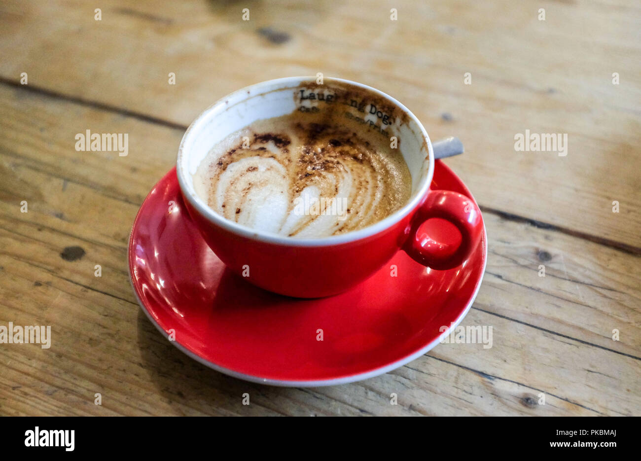 Red cup coffee frothy hi-res stock photography and images - Alamy