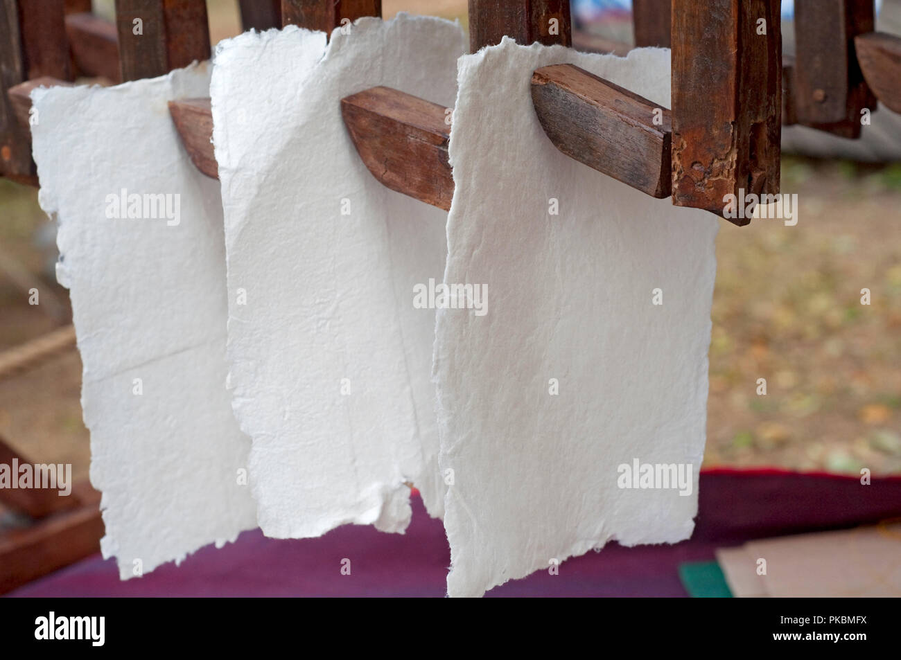 Hand made paper drying hi-res stock photography and images - Alamy