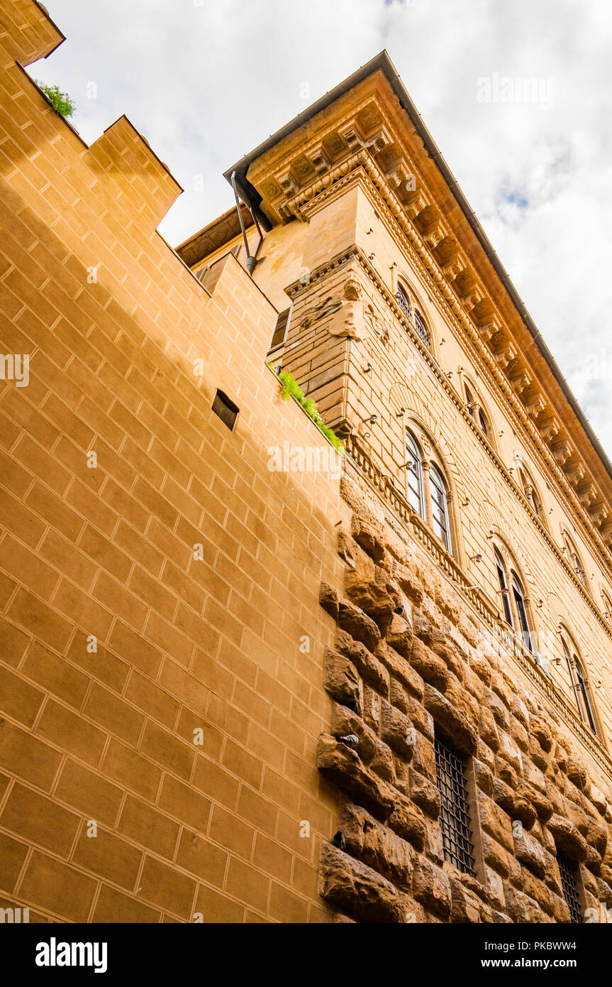 15th century italian architecture hi-res stock photography and images ...