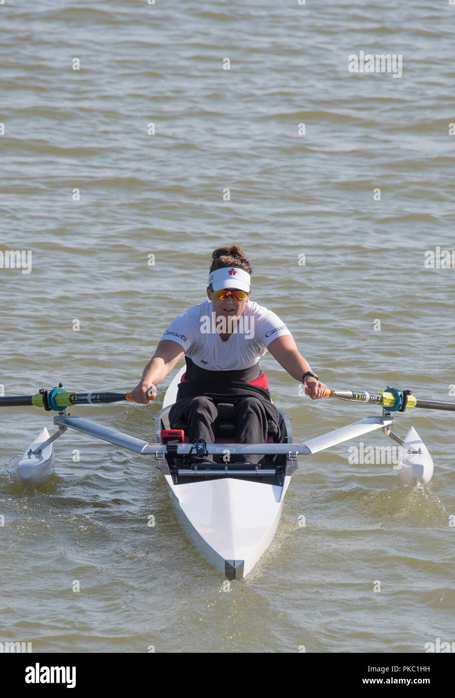 Mens para rowing hi-res stock photography and images - Alamy
