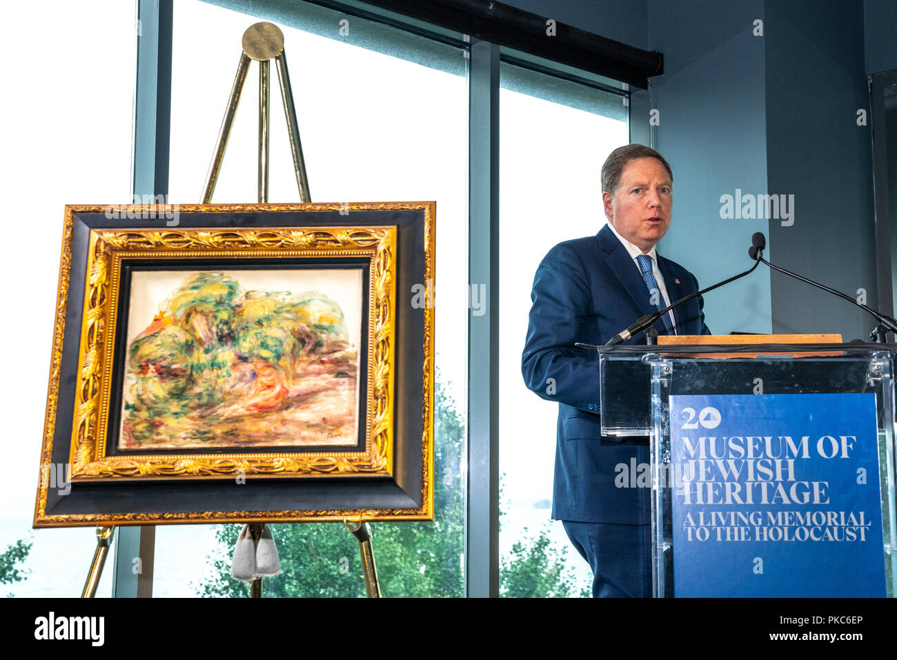 New York, USA, 12 September 2018. Geoffrey S. Berman (L), the United ...