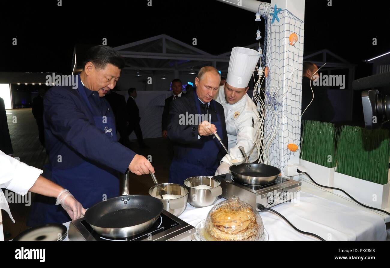 Russian president vladimir putin hand hi-res stock photography and ...