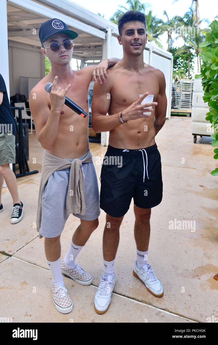 Y100 Mack-A-Poolooza ultimate poolside concert of the summer at ...