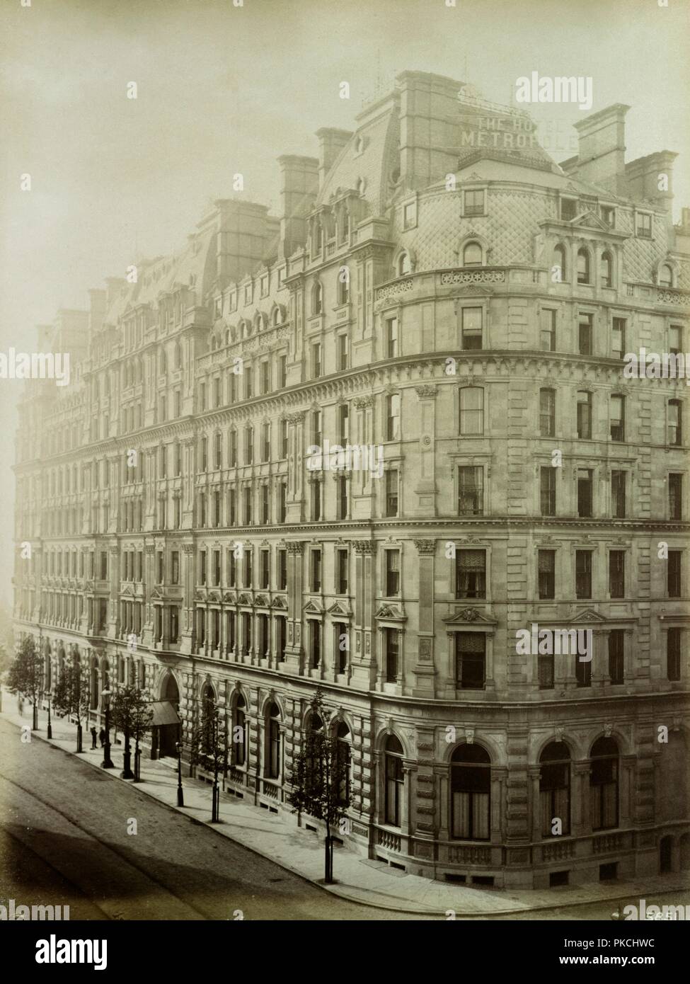 Hotel Metropole, Northumberland Avenue, London, 1885. Artist: Henry ...