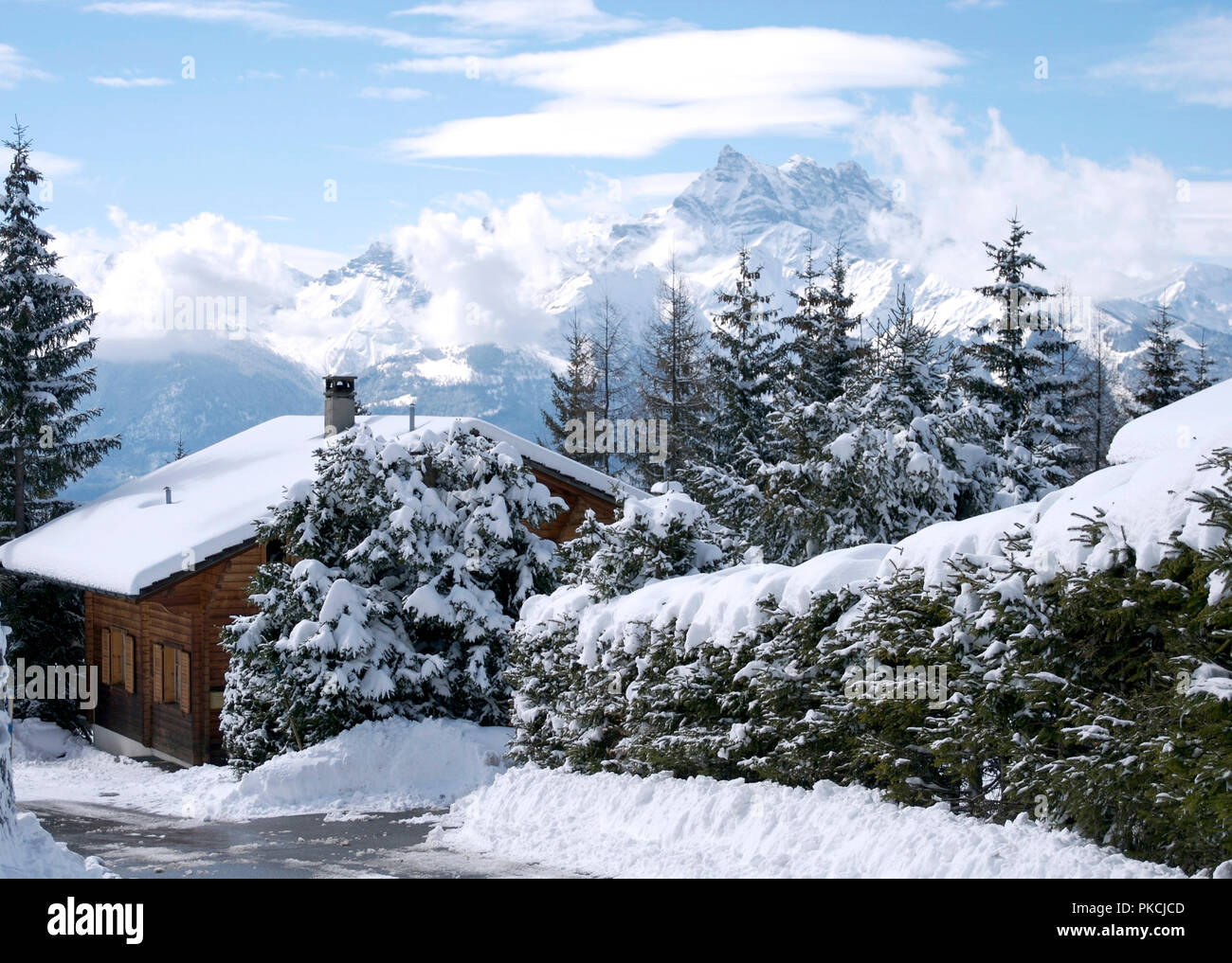 Village of ollon hi-res stock photography and images - Alamy