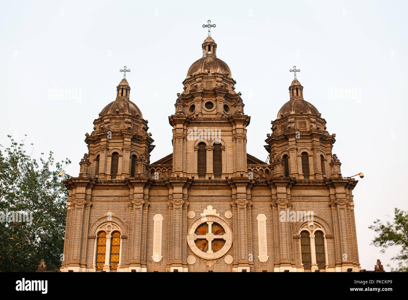 Chinese Gothic Building Stock Photos & Chinese Gothic Building Stock ...