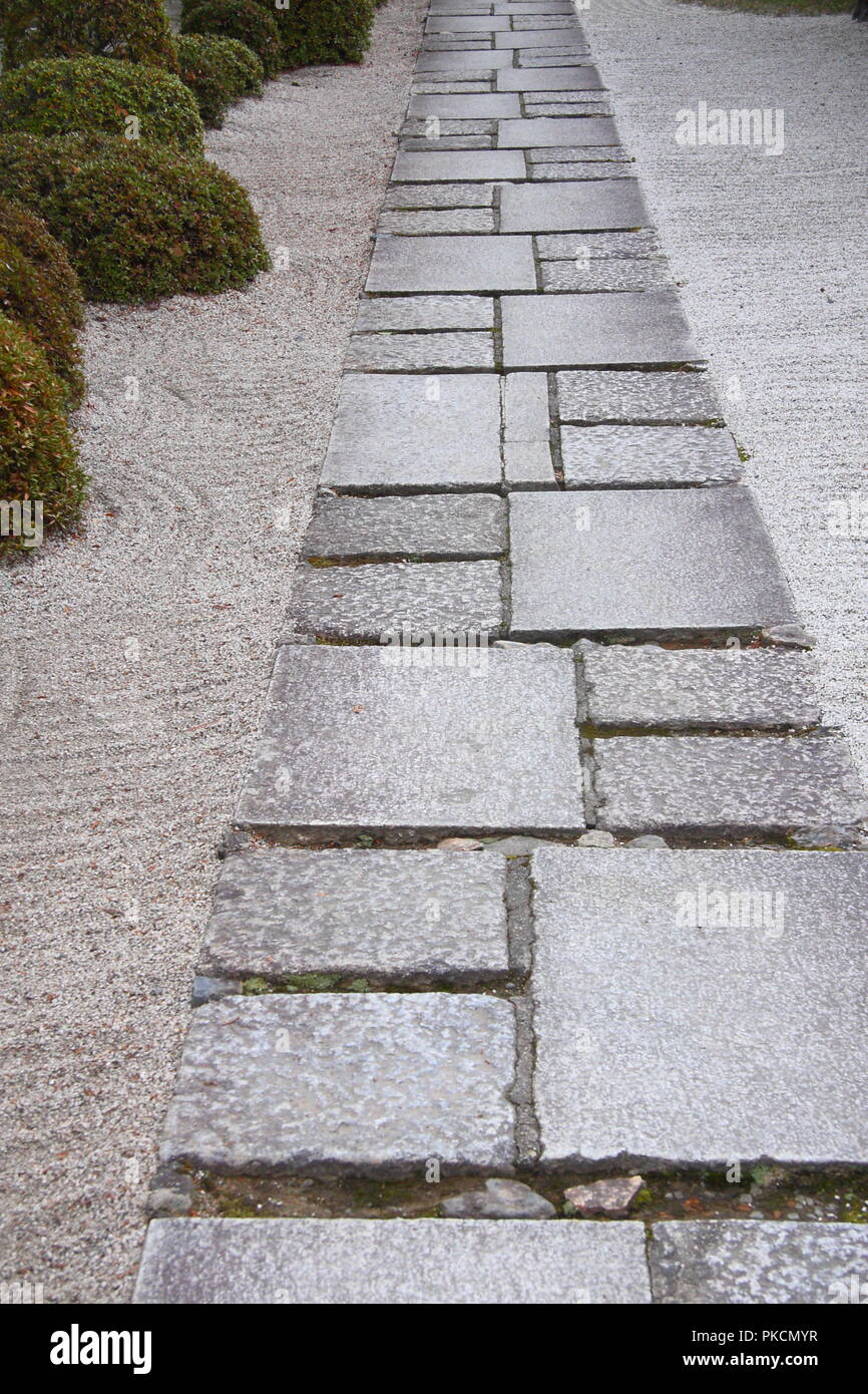 Japanese pathway hi-res stock photography and images - Alamy
