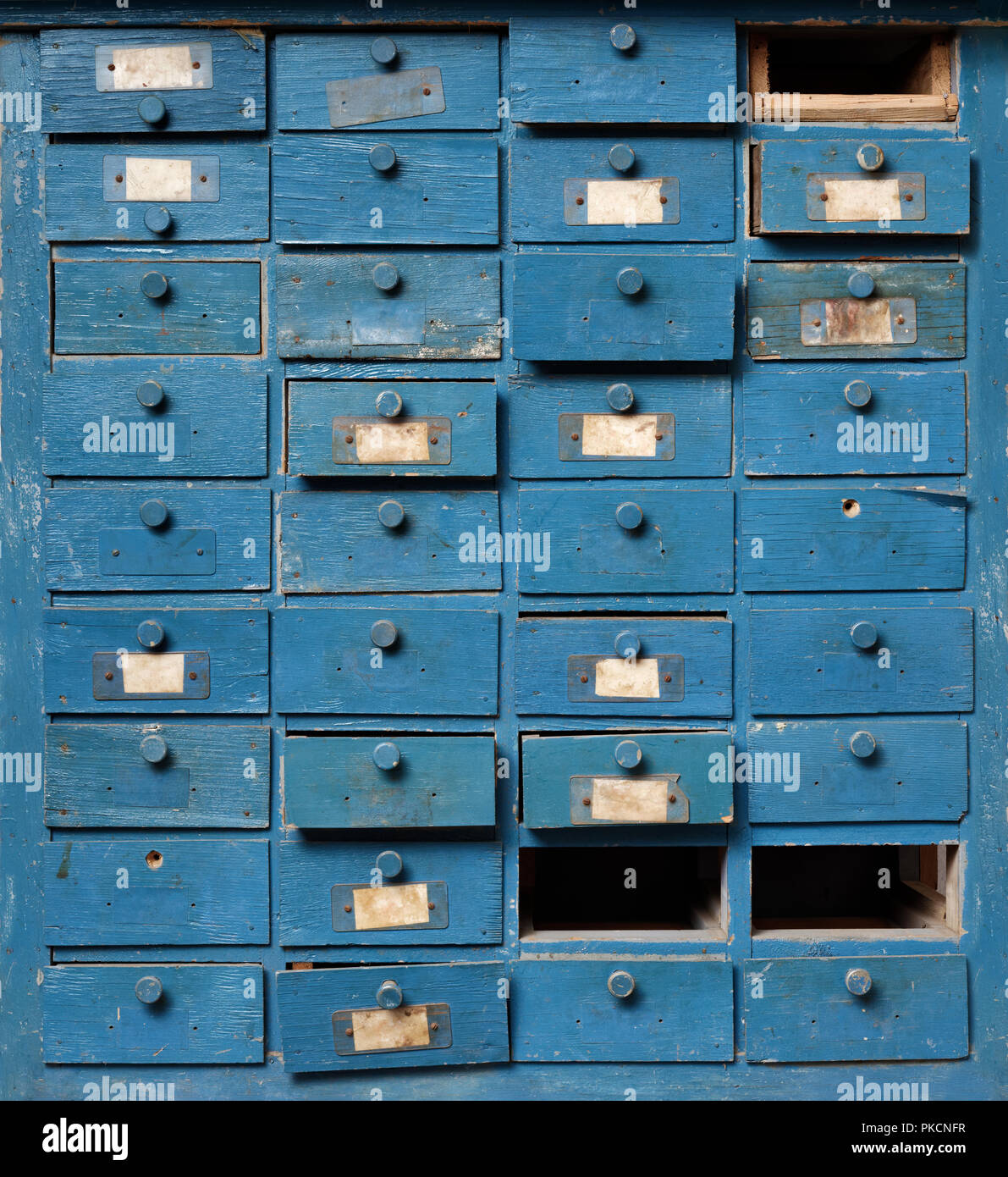 Broken locker hi-res stock photography and images - Alamy