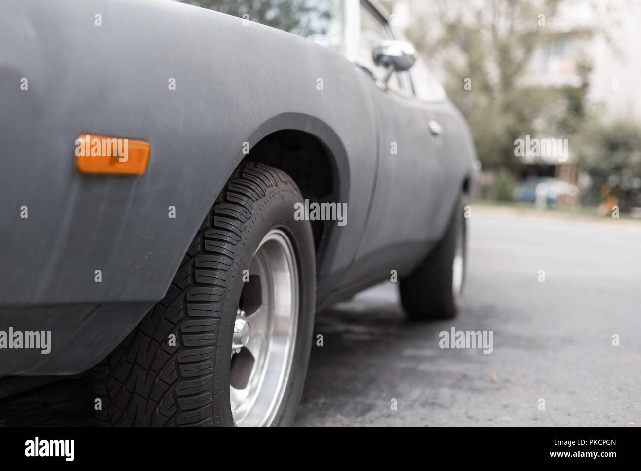 Car wheel close up hi-res stock photography and images - Alamy