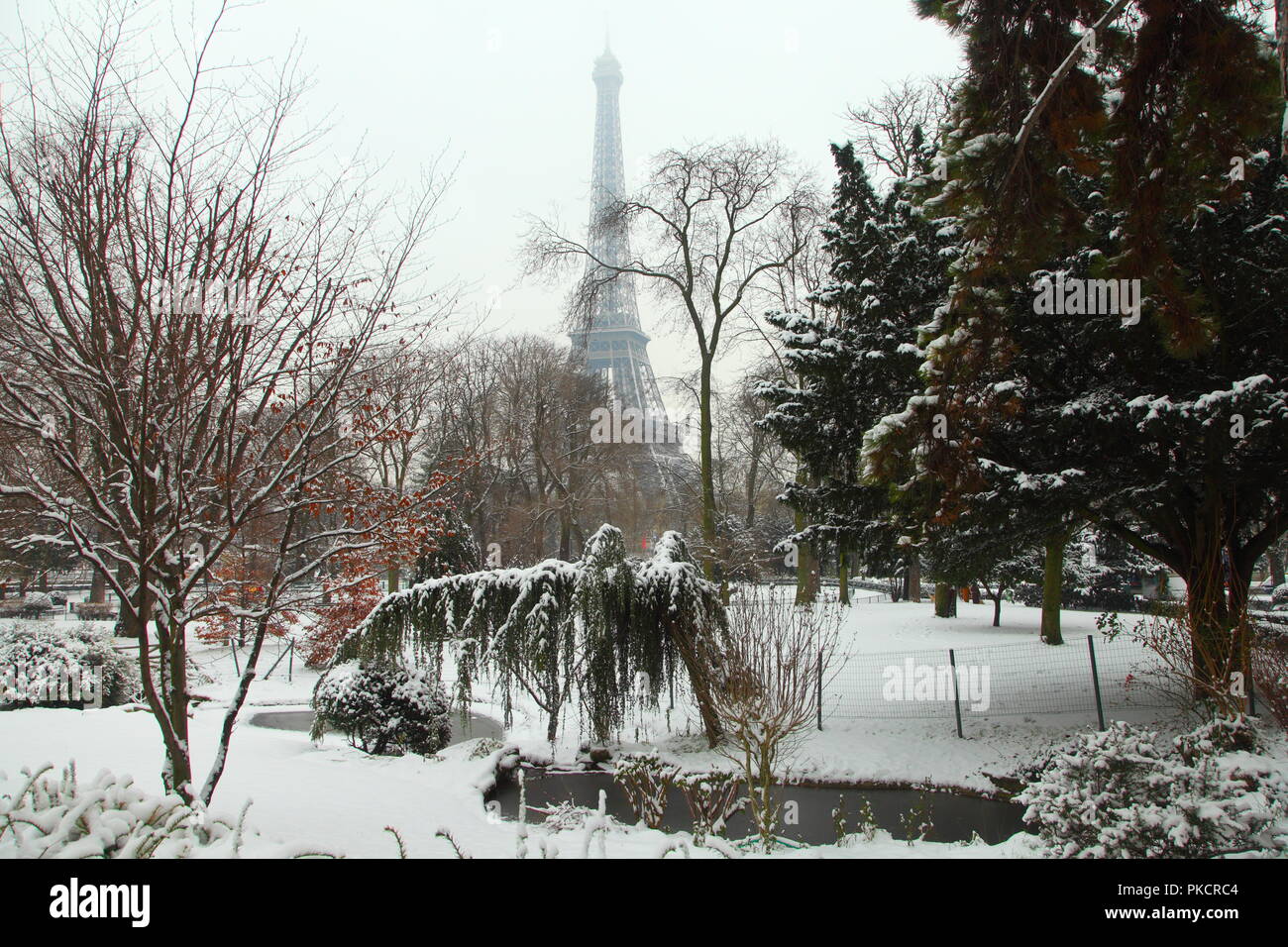 Eiffel tower in the snowy Paris Stock Photo - Alamy