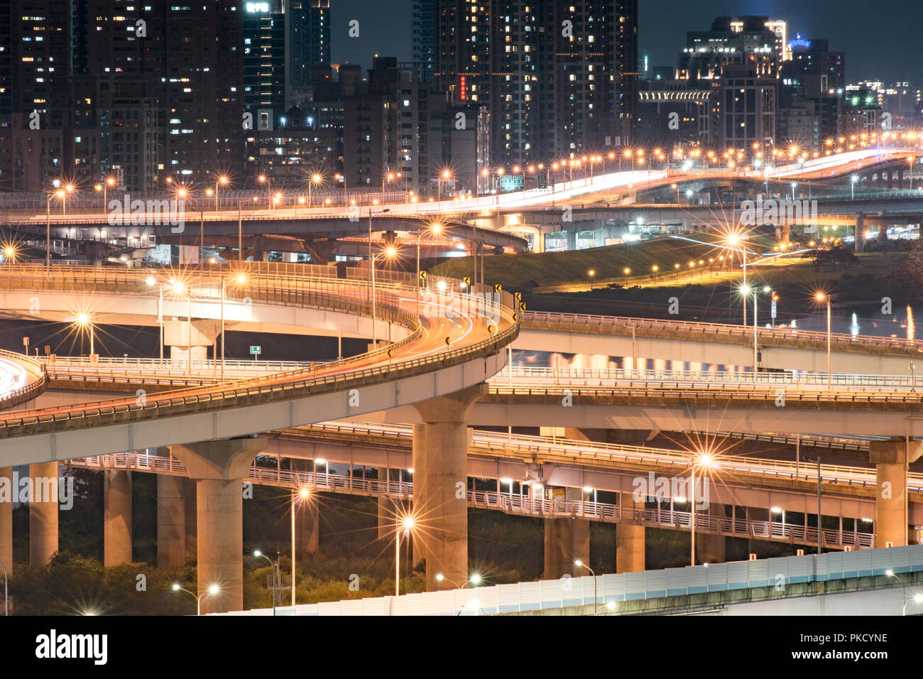 Car Light Trails of New Taipei Bridge - Busy Taipei bridge after ...