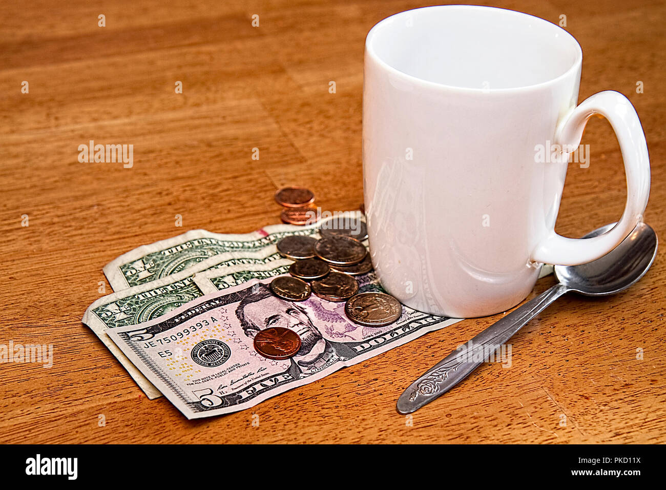Restaurant tip hi-res stock photography and images - Alamy