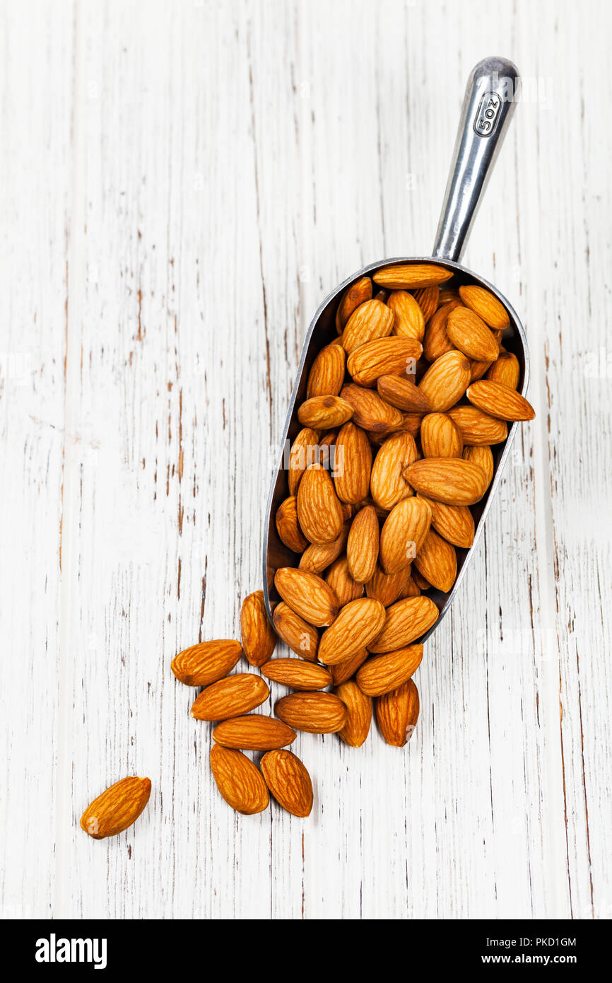 Scoop of almonds hi-res stock photography and images - Alamy