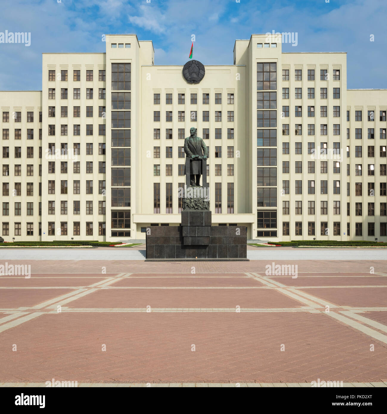 MINSK, BELARUS - SEPTEMBER 11, 2018: Monument of Lenin near Government ...