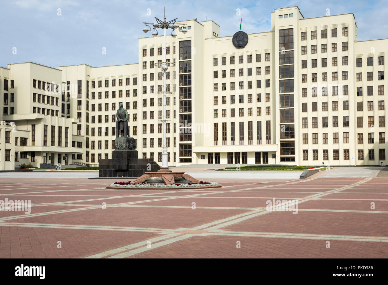 MINSK, BELARUS - SEPTEMBER 11, 2018: Monument of Lenin near Government ...
