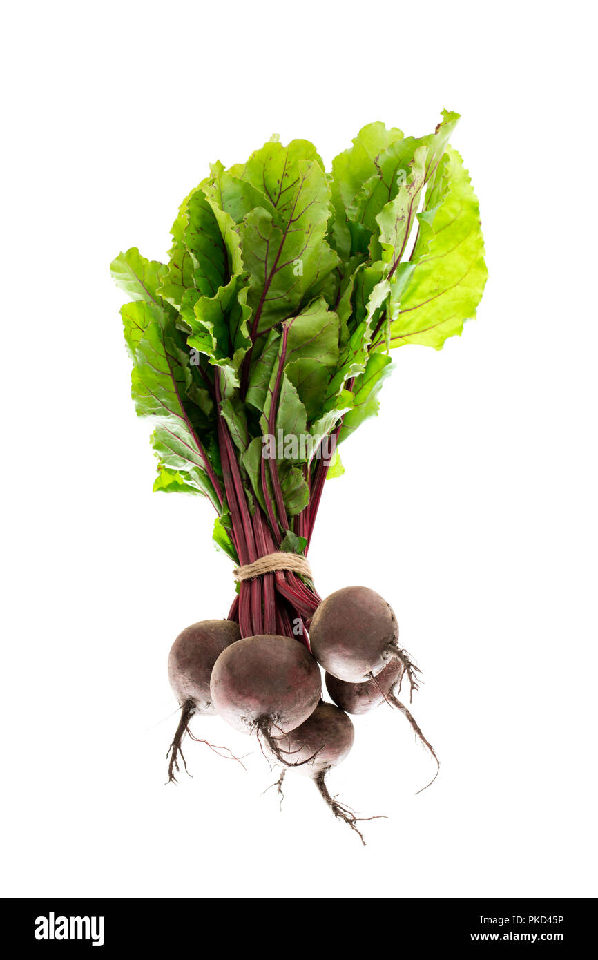 Bunch of new beetroots isolated on white Stock Photo - Alamy