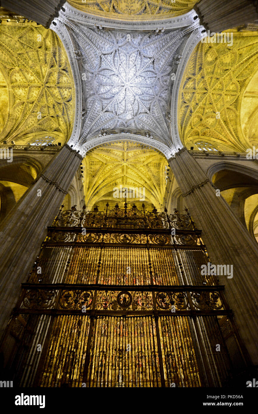 Seville Cathedral Interior, Spain Stock Photo - Alamy