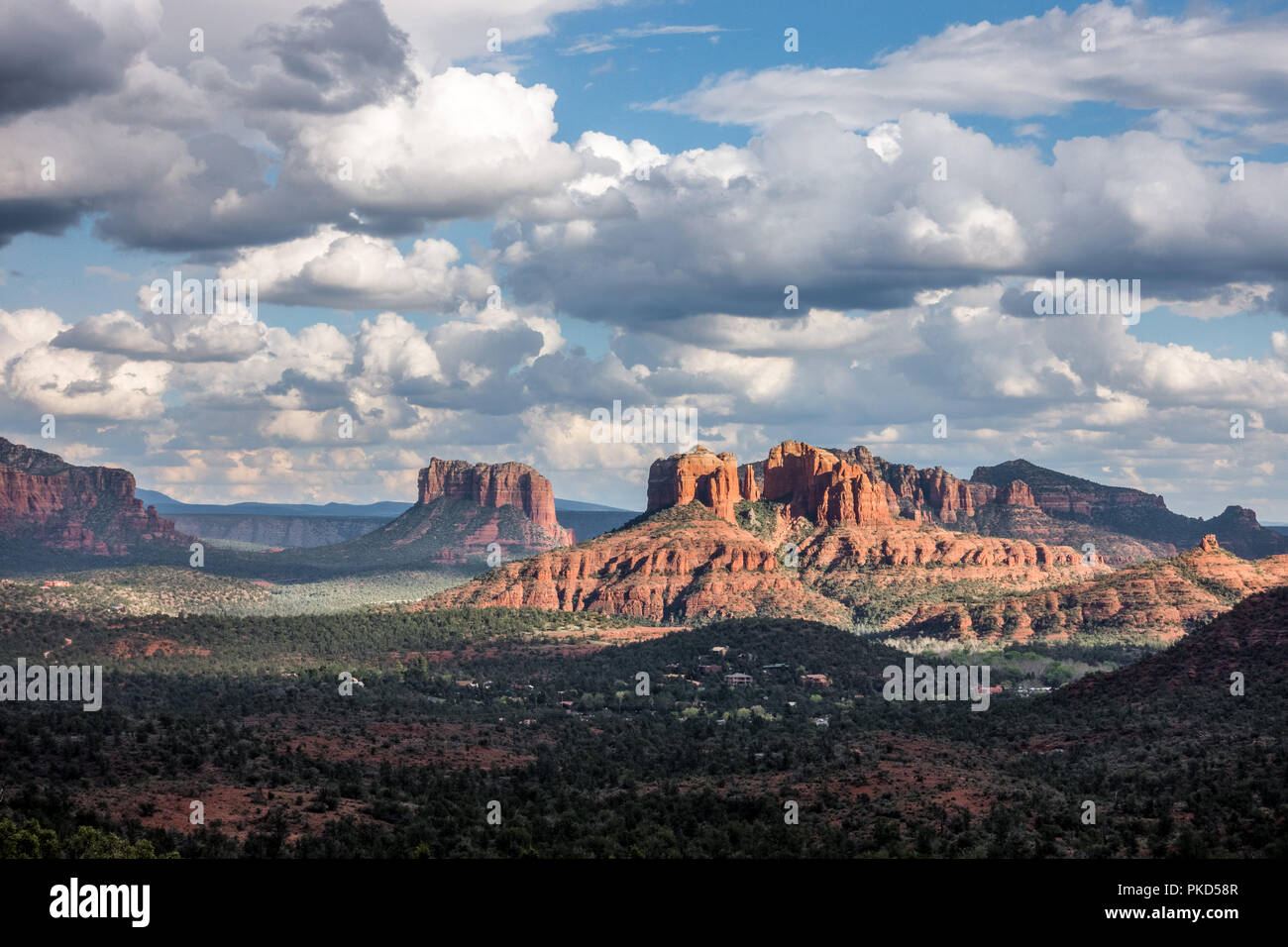 Airport courthouse hi-res stock photography and images - Alamy