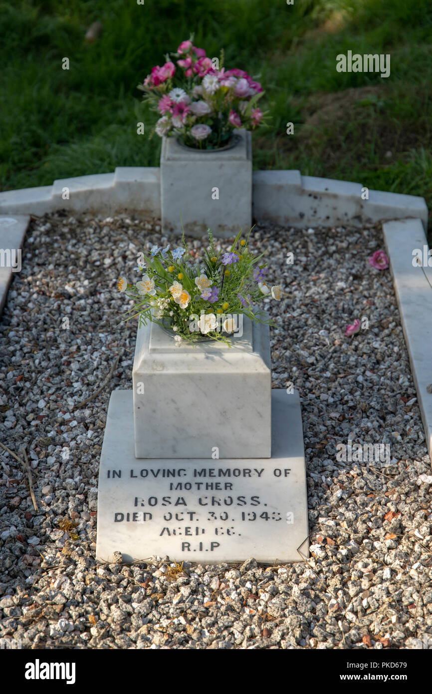 The Grave of Rosa Cross 1943 at Locksbrook Cemetery, Bath Stock Photo ...
