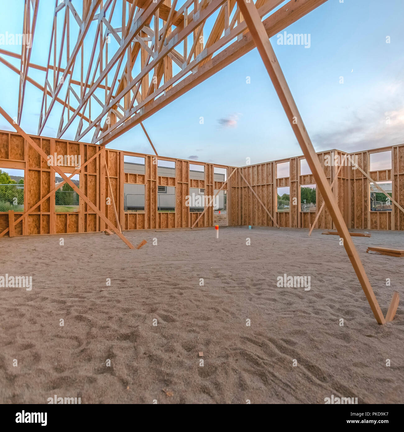 Wooden beams open roof structure hi-res stock photography and images ...