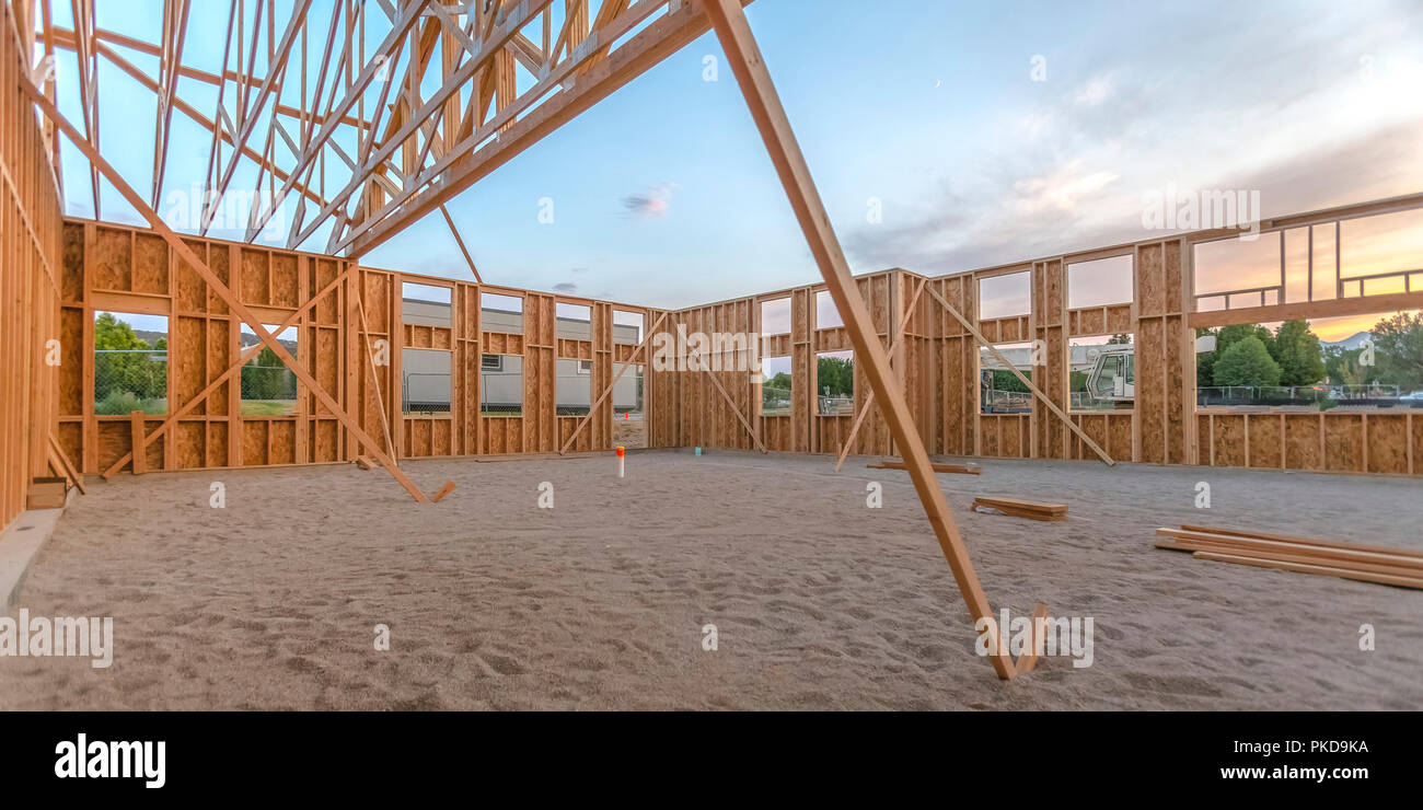 Wood Beam Support High Resolution Stock Photography and Images - Alamy