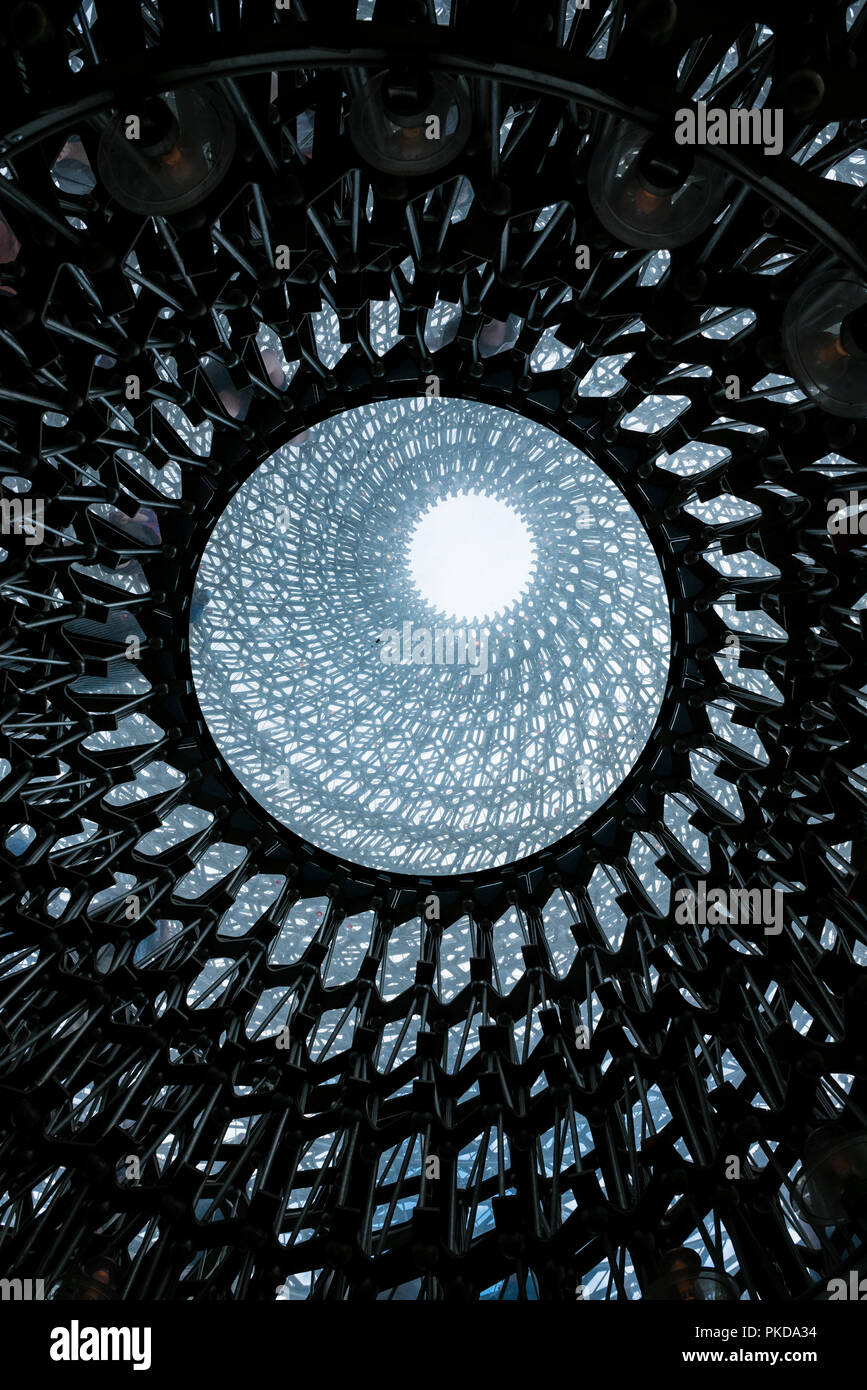 The Hive, Kew Gardens - Created by artist Wolfgang Buttress Stock Photo ...
