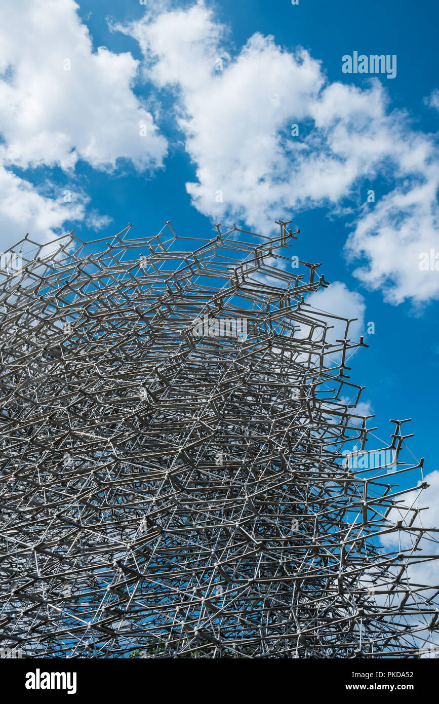 The Hive, Kew Gardens - Created by artist Wolfgang Buttress Stock Photo ...