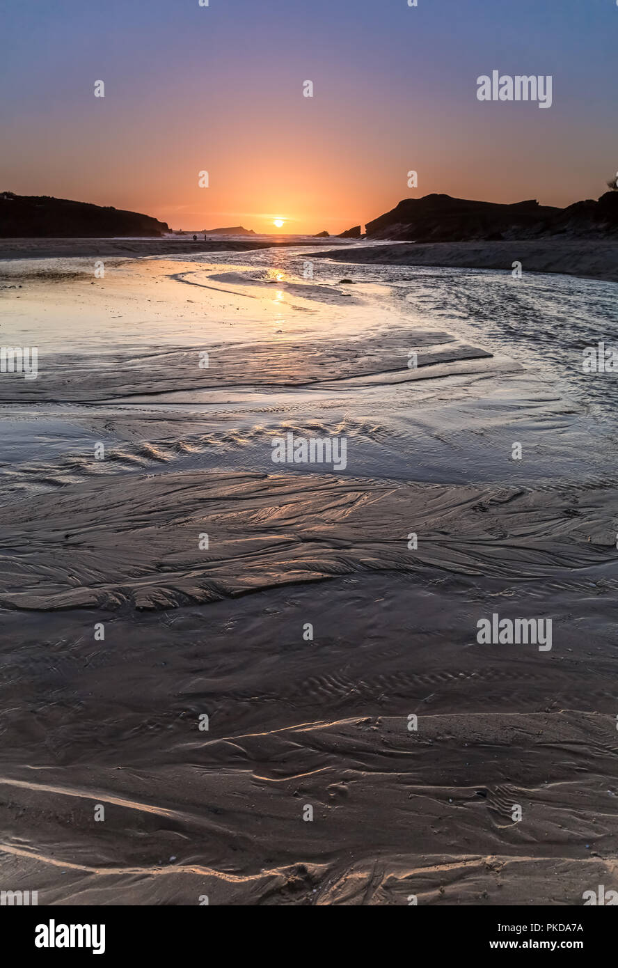 Silhouette Sunset, Porth Beach, Cornwall Stock Photo - Alamy