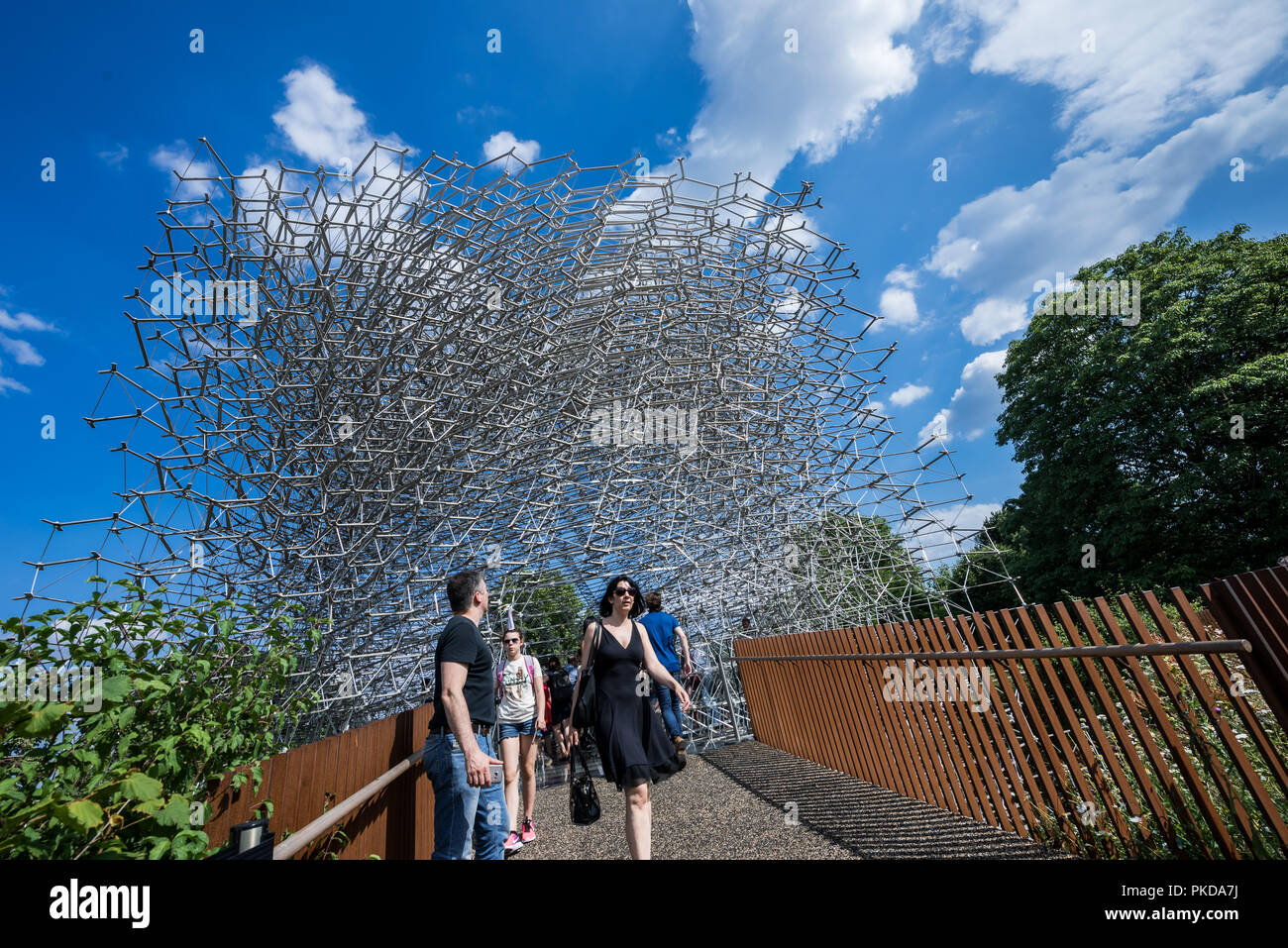 The Hive, Kew Gardens - Created by artist Wolfgang Buttress Stock Photo ...