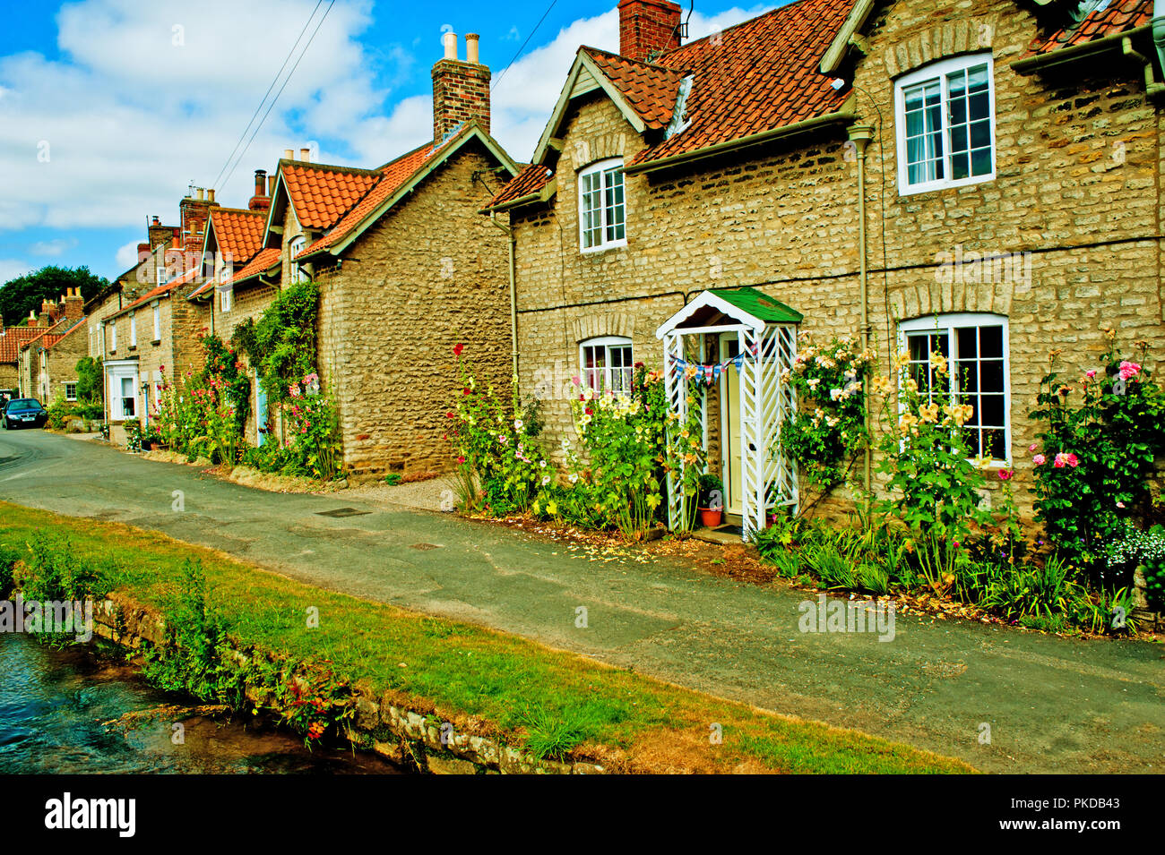 Cottages, Hovingham, North Yorkshire, England Stock Photo - Alamy
