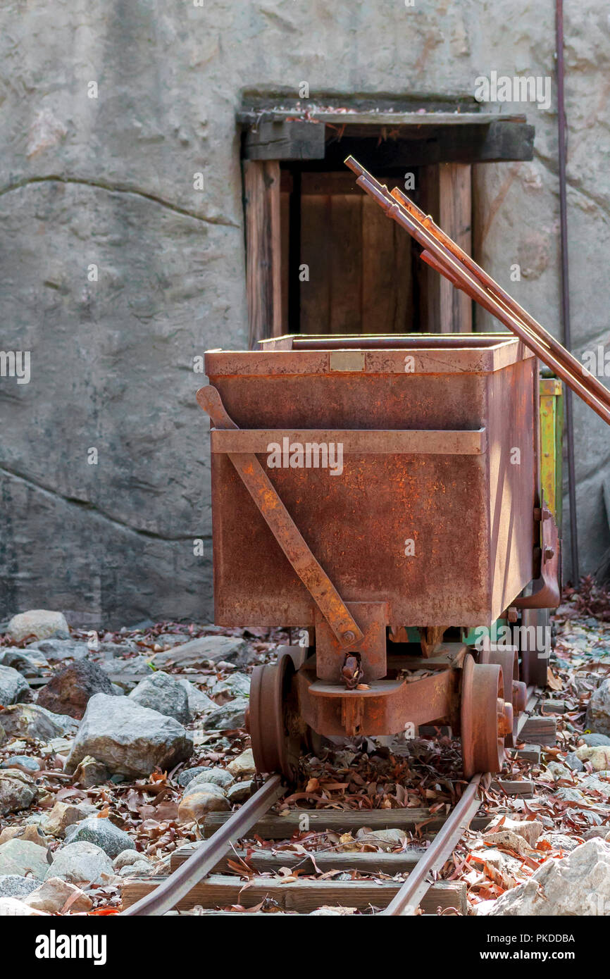 Mining cart hi-res stock photography and images - Alamy