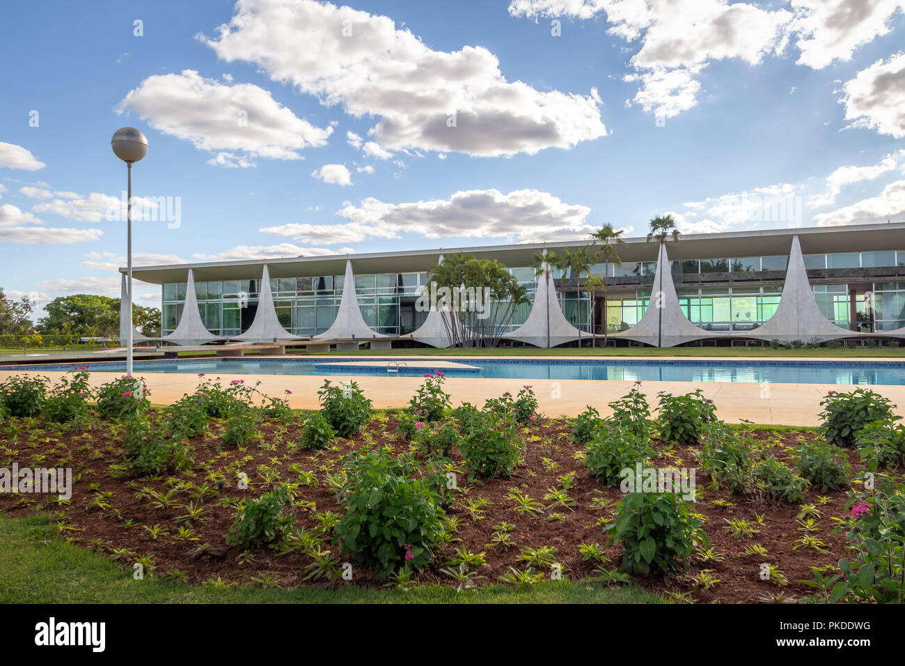 Alvorada Palace garden and swimming pool - Brasilia, Distrito Federal ...