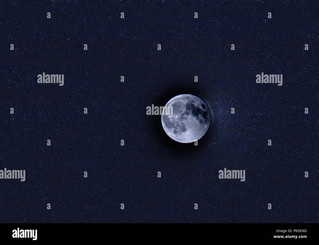 Simple shots hi-res stock photography and images - Alamy