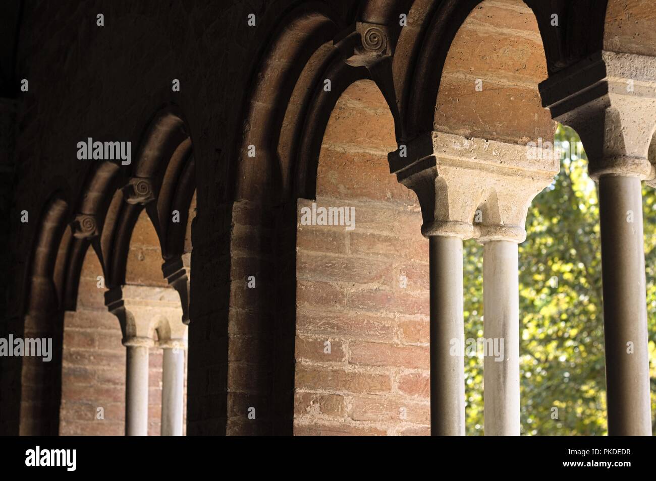 Medieval windows with round arches - Roman style details (Fiastra Abbey ...