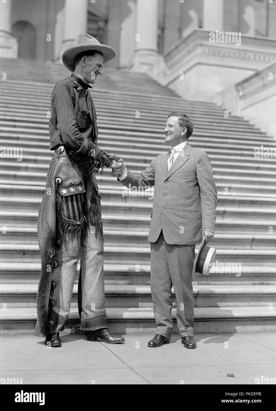 Ralph Madsen, Ralph Earl Madsen, Tallest Cowboy (1897 - 1948), height 7 ...
