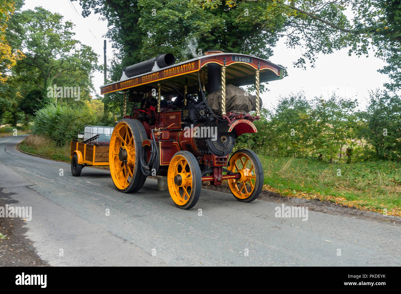 Fairground traction engine hi-res stock photography and images - Alamy